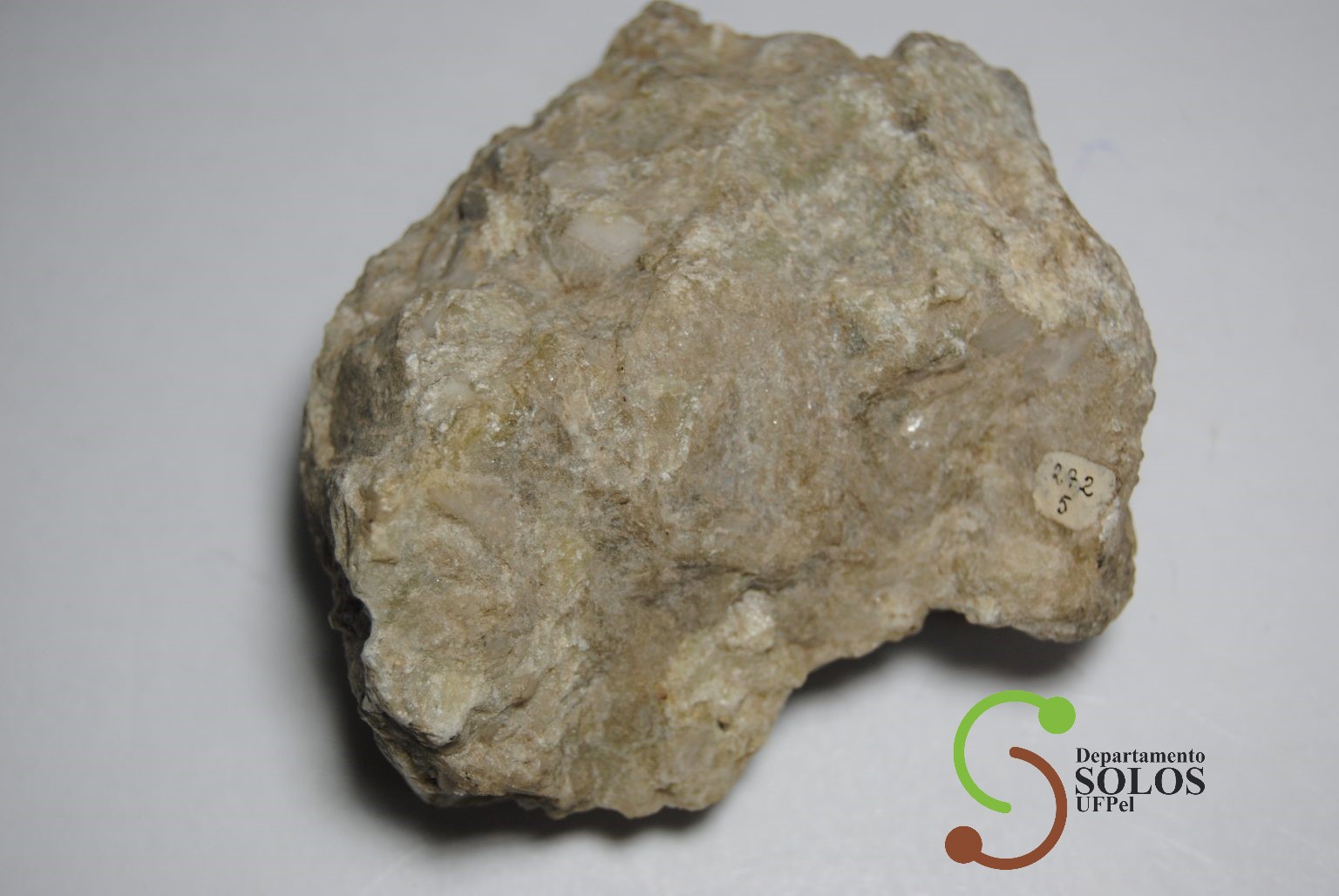 Magnesita – Museu Virtual de Solos, Rochas e Minerais