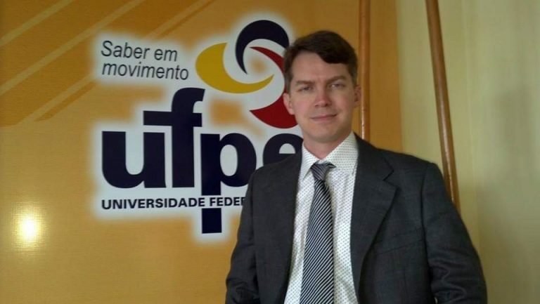 Prof. Dr. Mario Lucio Moreira